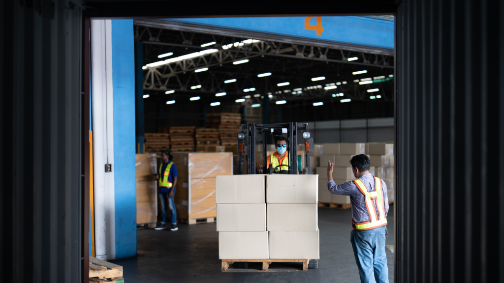 Freight Forwarder and Freight Broker - The Differences and Advantages